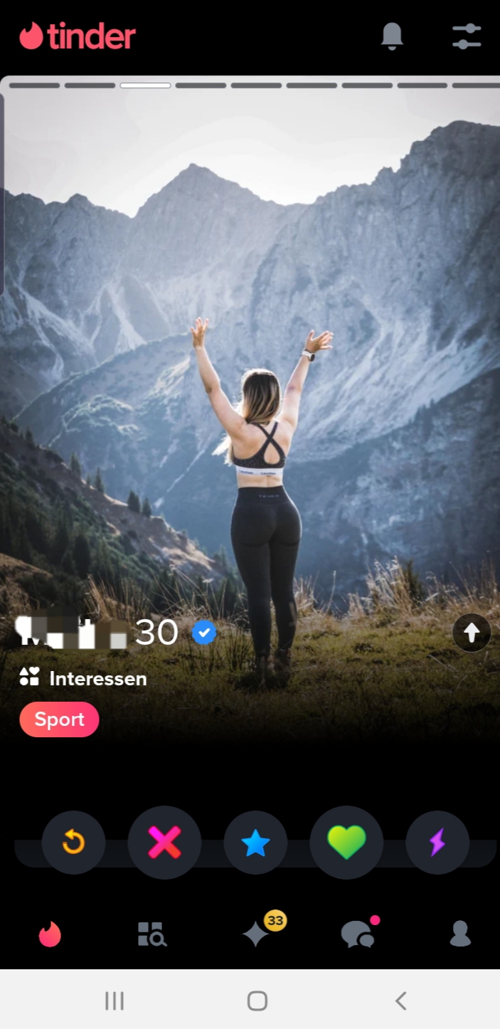 Fit/ muscular girls on tinder