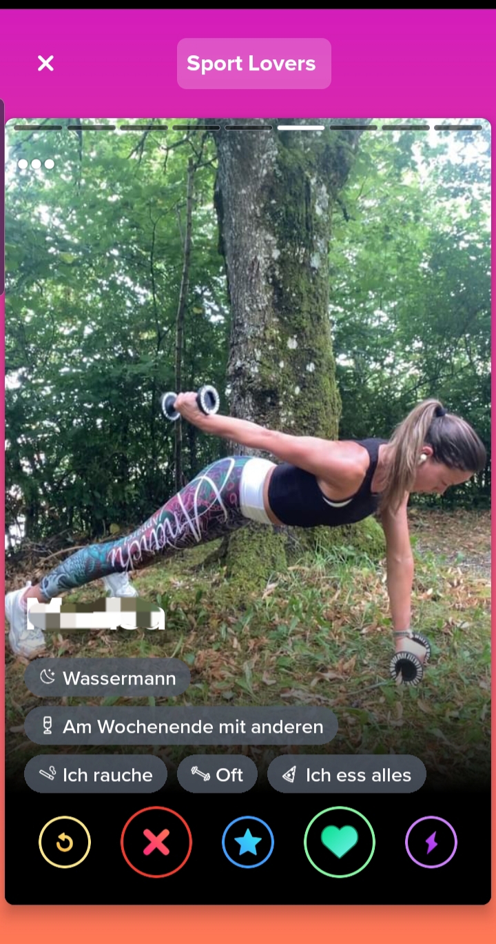 Fit/ muscular girls on tinder