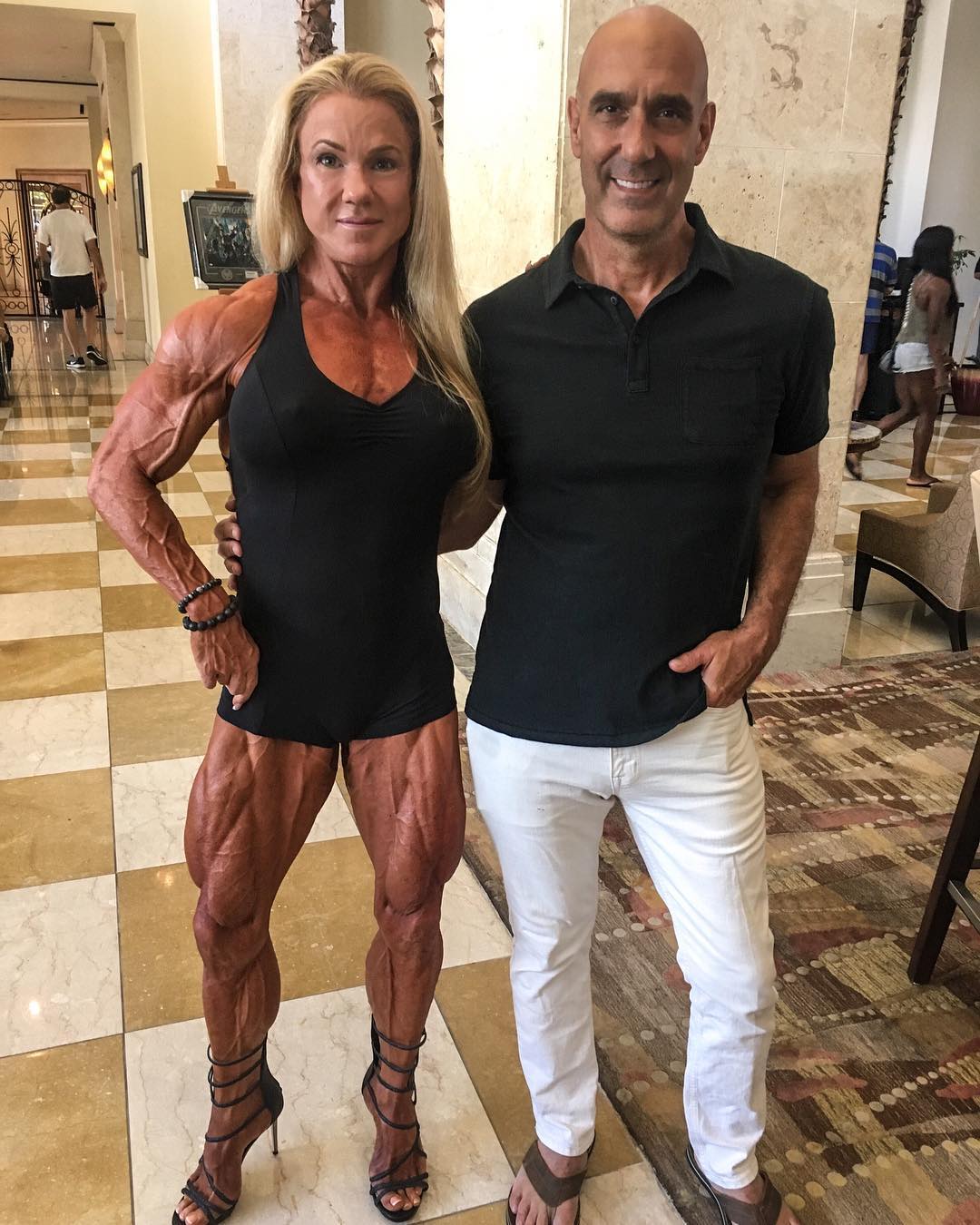 👠 Heels and Thick Muscular Legs