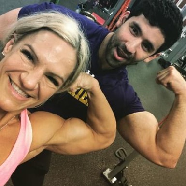 Strong chicks with much smaller/weaker guys