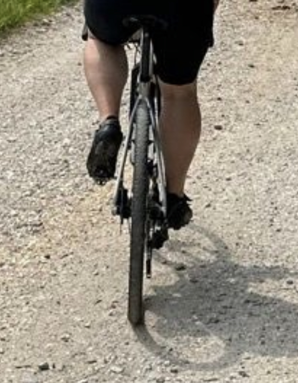 Slightly muscular calves