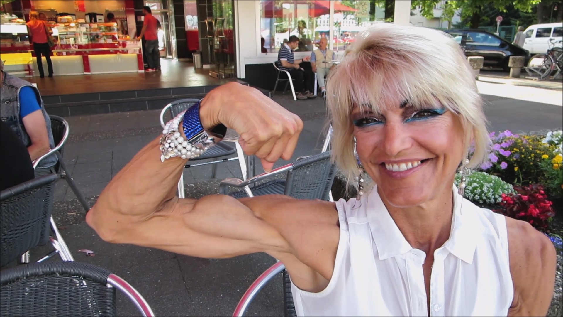 women's bicep... size vs shape