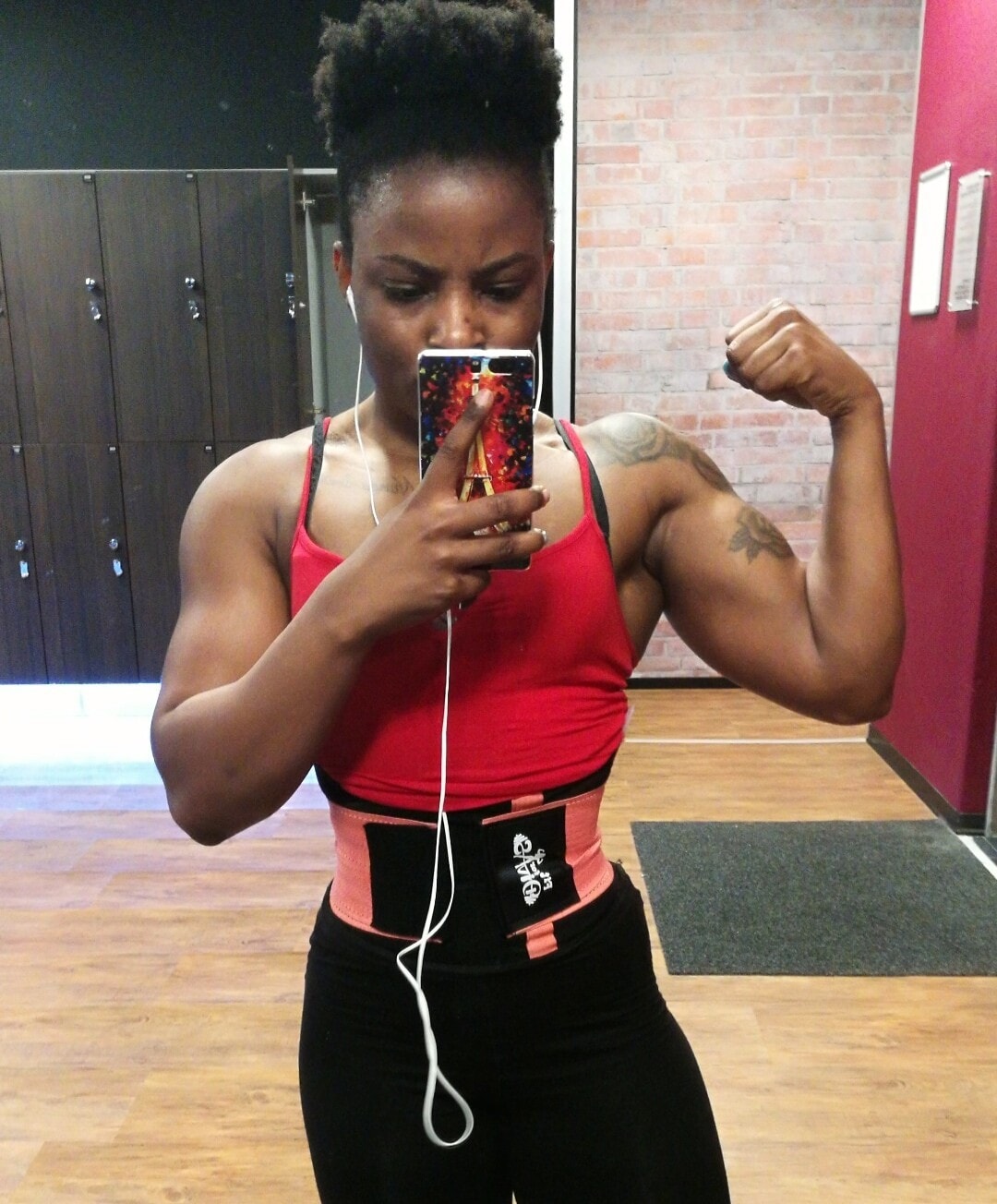 Rosa Cassanga (rosa_nsimba_ifbbpro)