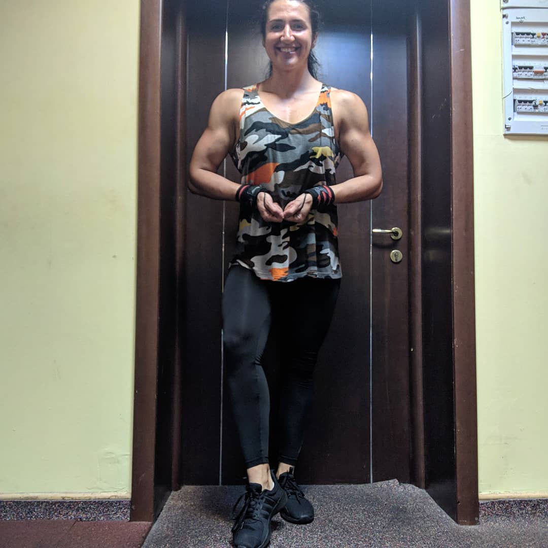 Symphony_Queen (HerBicepsCam)