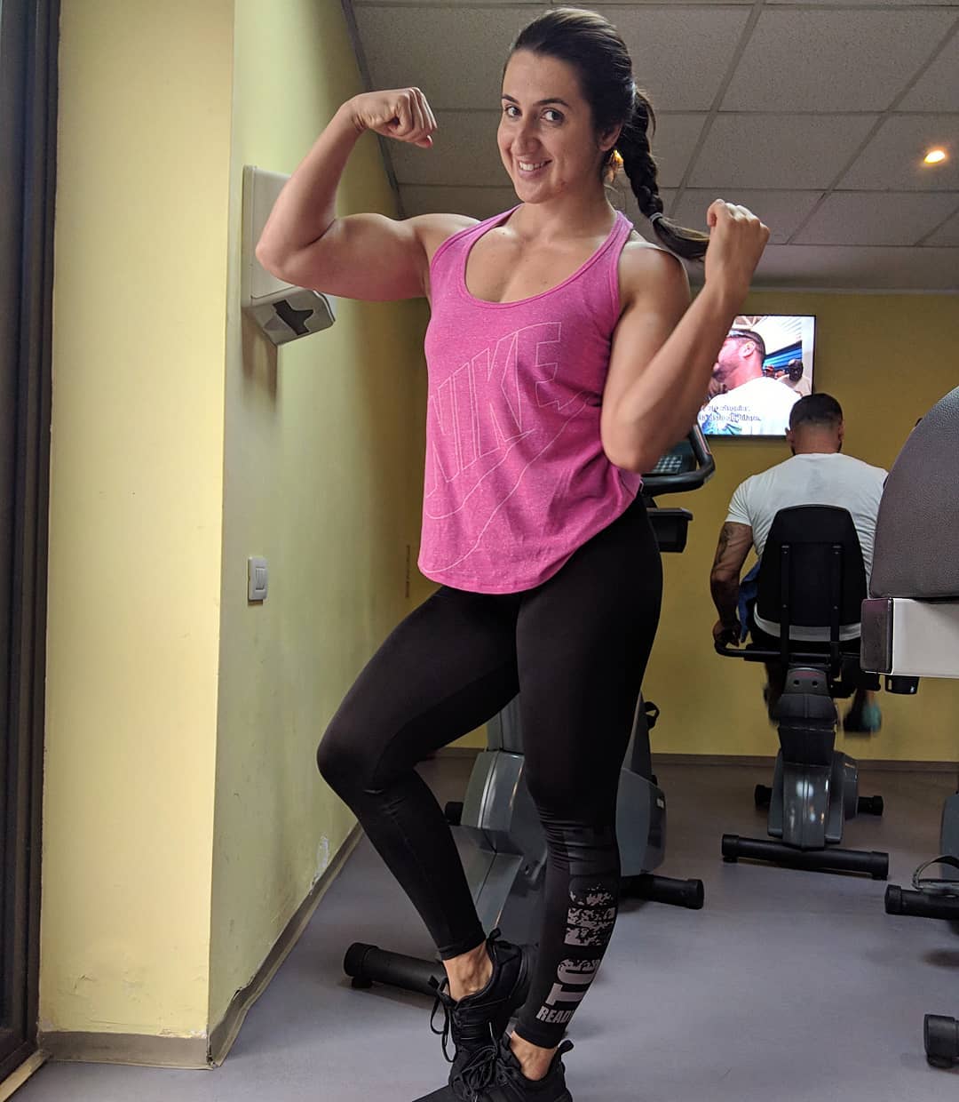 Symphony_Queen (HerBicepsCam)