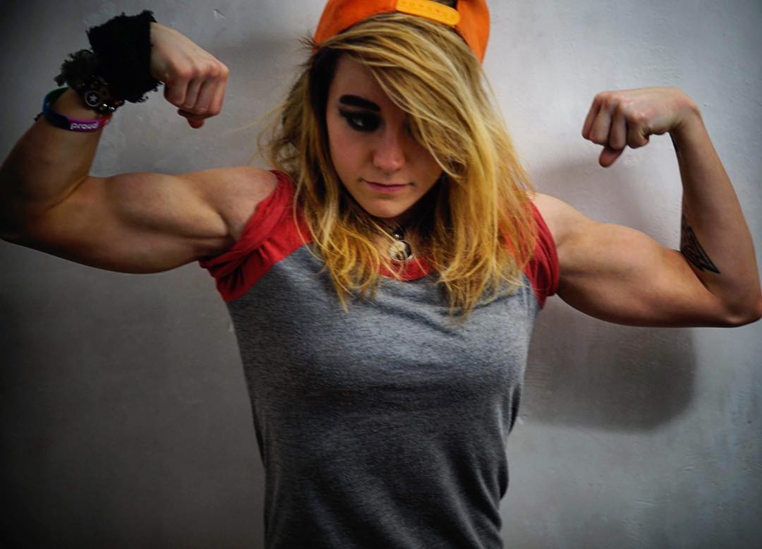 Bekah (freakyrafiki94)