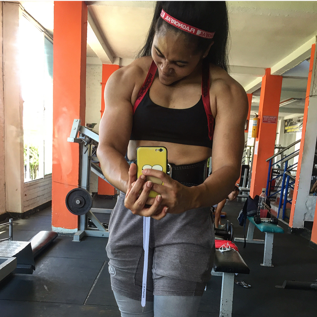 Laura Marulanda (laura_physique)