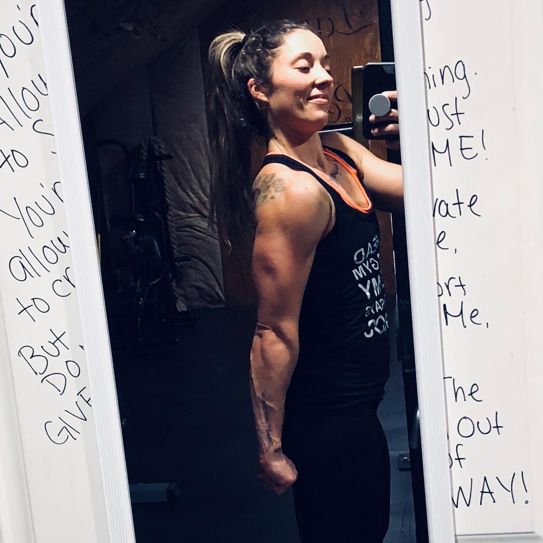 Lauren Pockevich (la_ren.official_88)