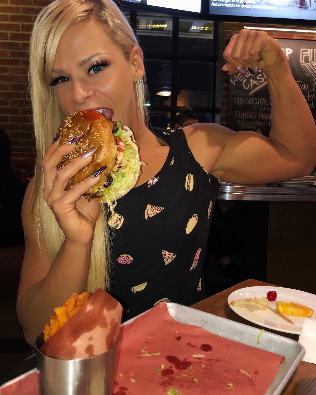 Michelle Kristina (michellekristinafit)