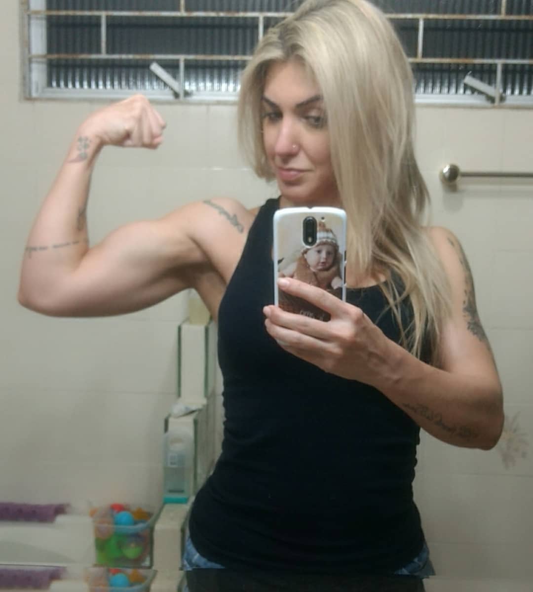 Manuela Barros