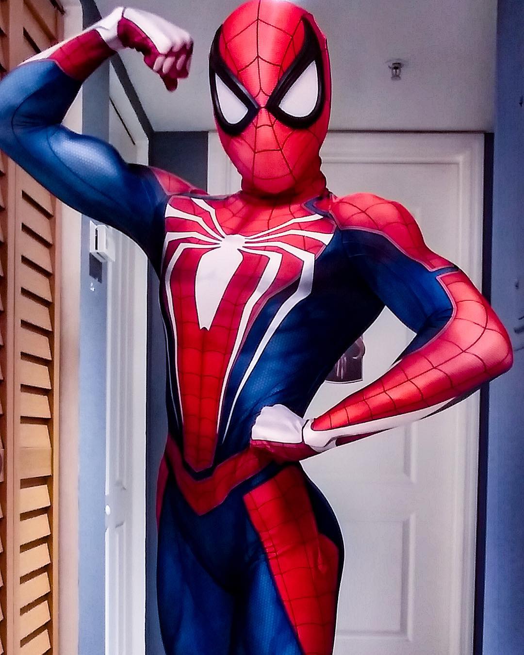 Hillary Ann (lady.bane)