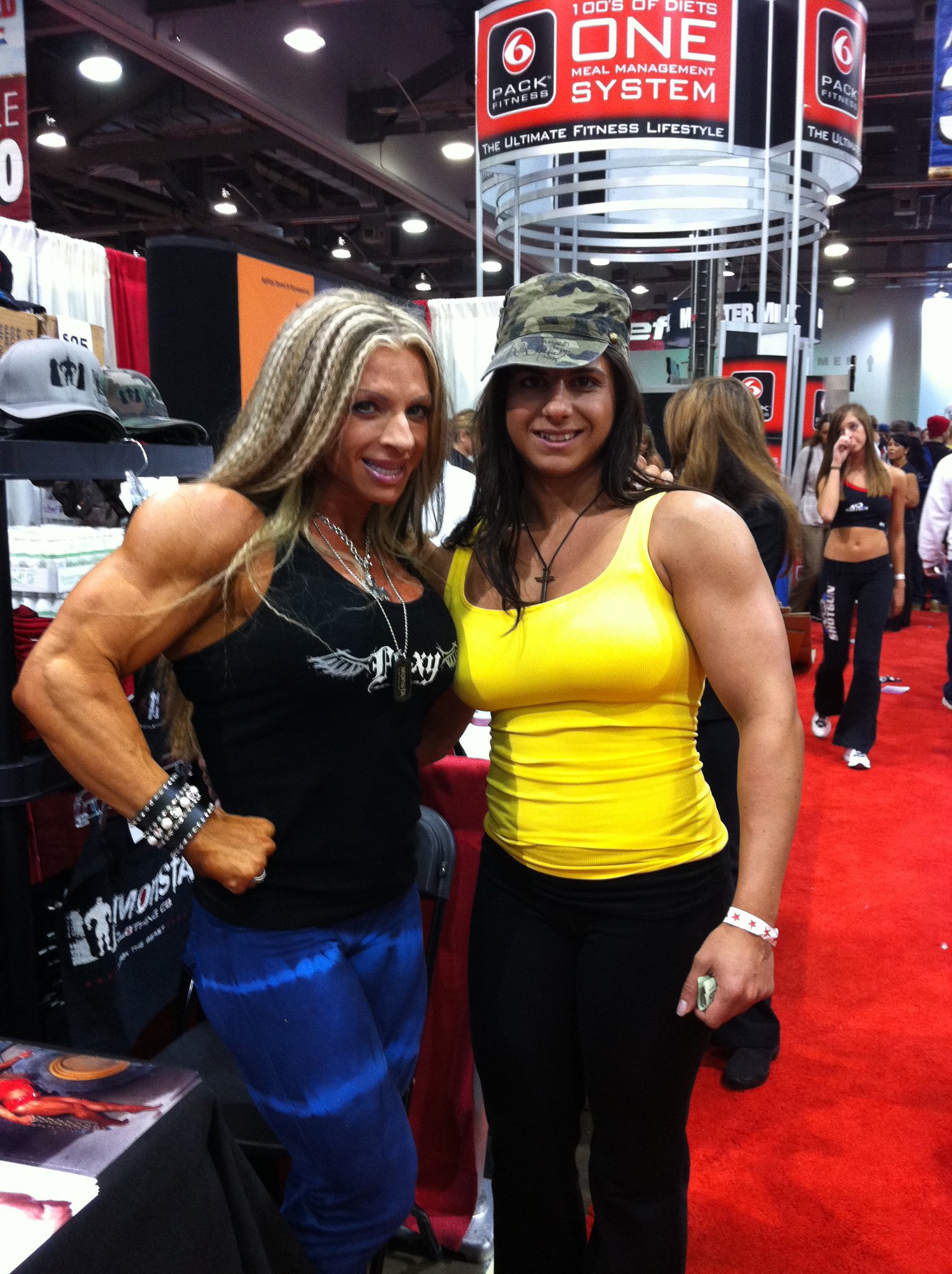 Debi Laszewski, Daniela Fantauzzo