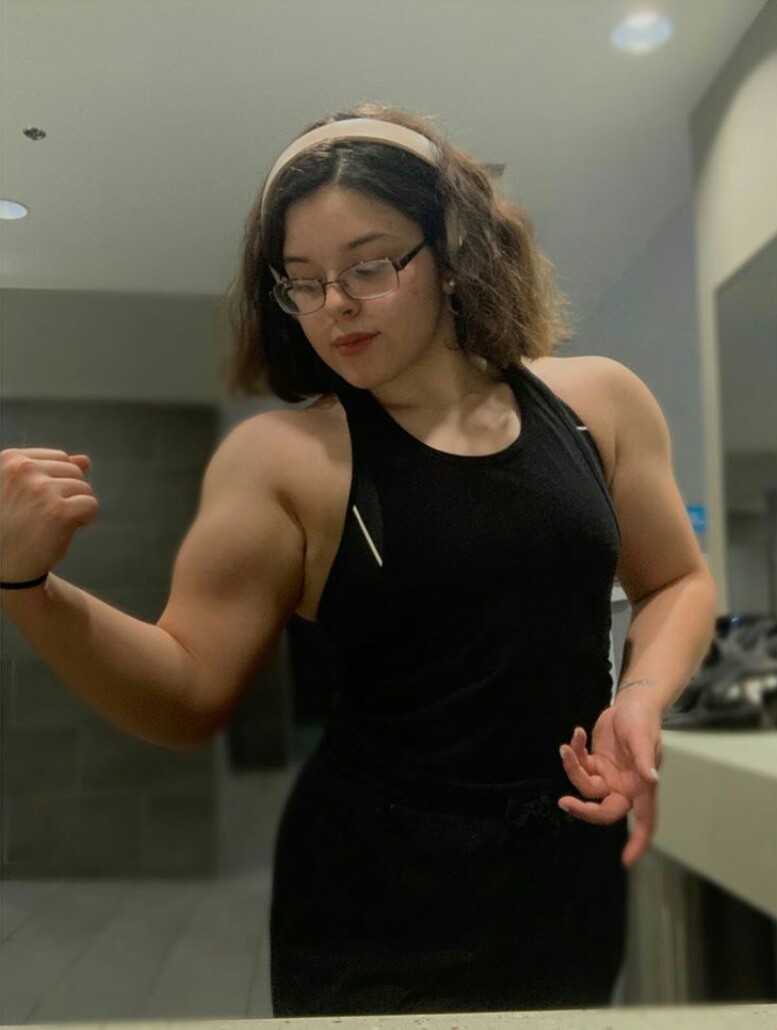 Michelle Rodriguez (michellessphysique)