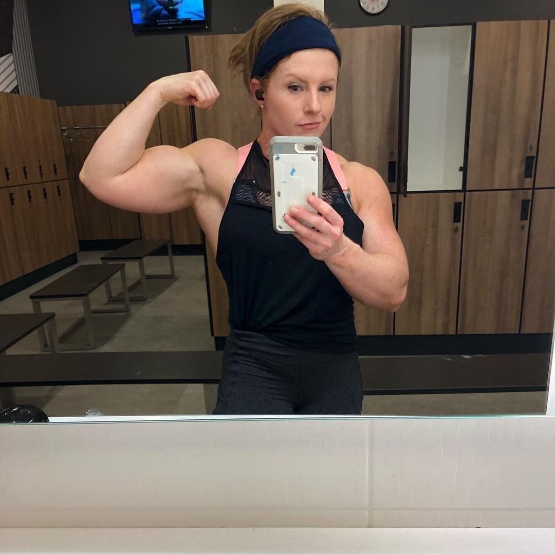 Scarlett (theredmissfit)