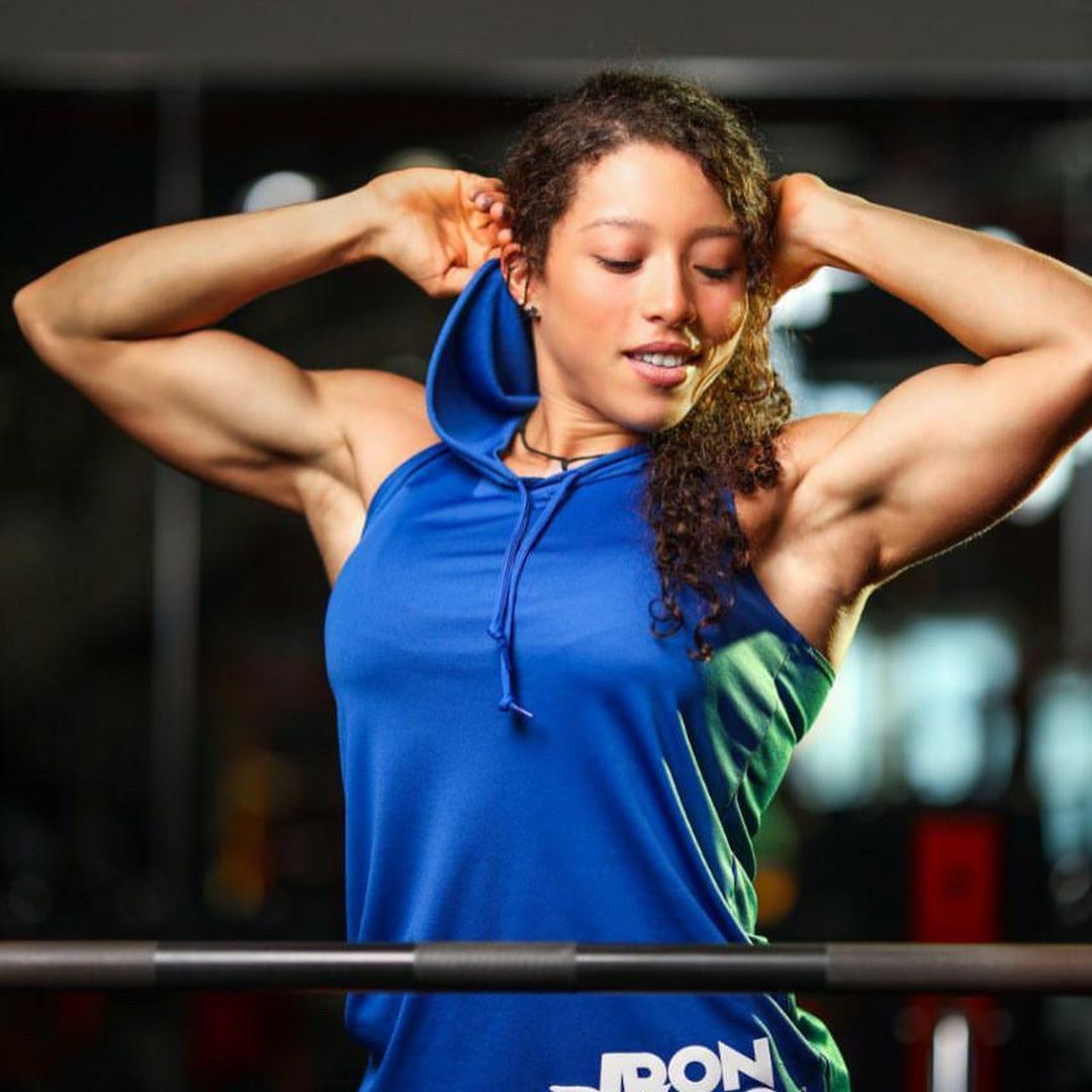 Carolyne Marquez (carolynefit_)