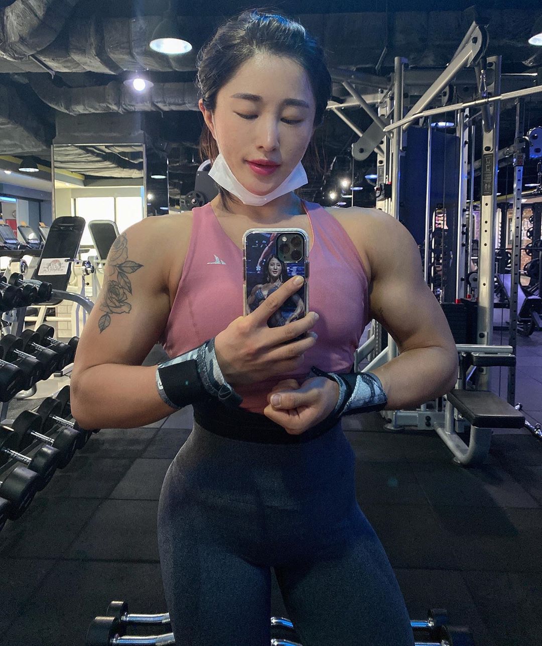 Nana (workout__nana)