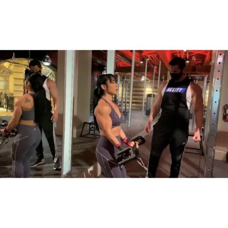 Sachiyo Butler (jp__littlemonstersachi111)