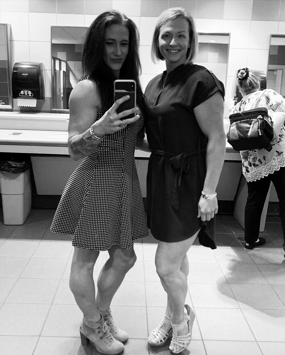 Sarah Revoir, Karen Keopanya