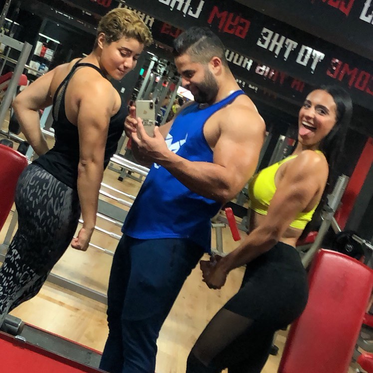 Sally Lasely, Samahe (samahe.d)