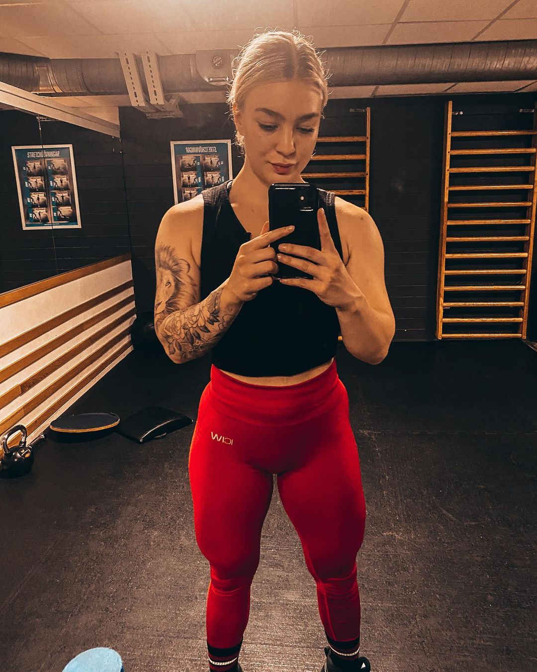 Molly Bergh