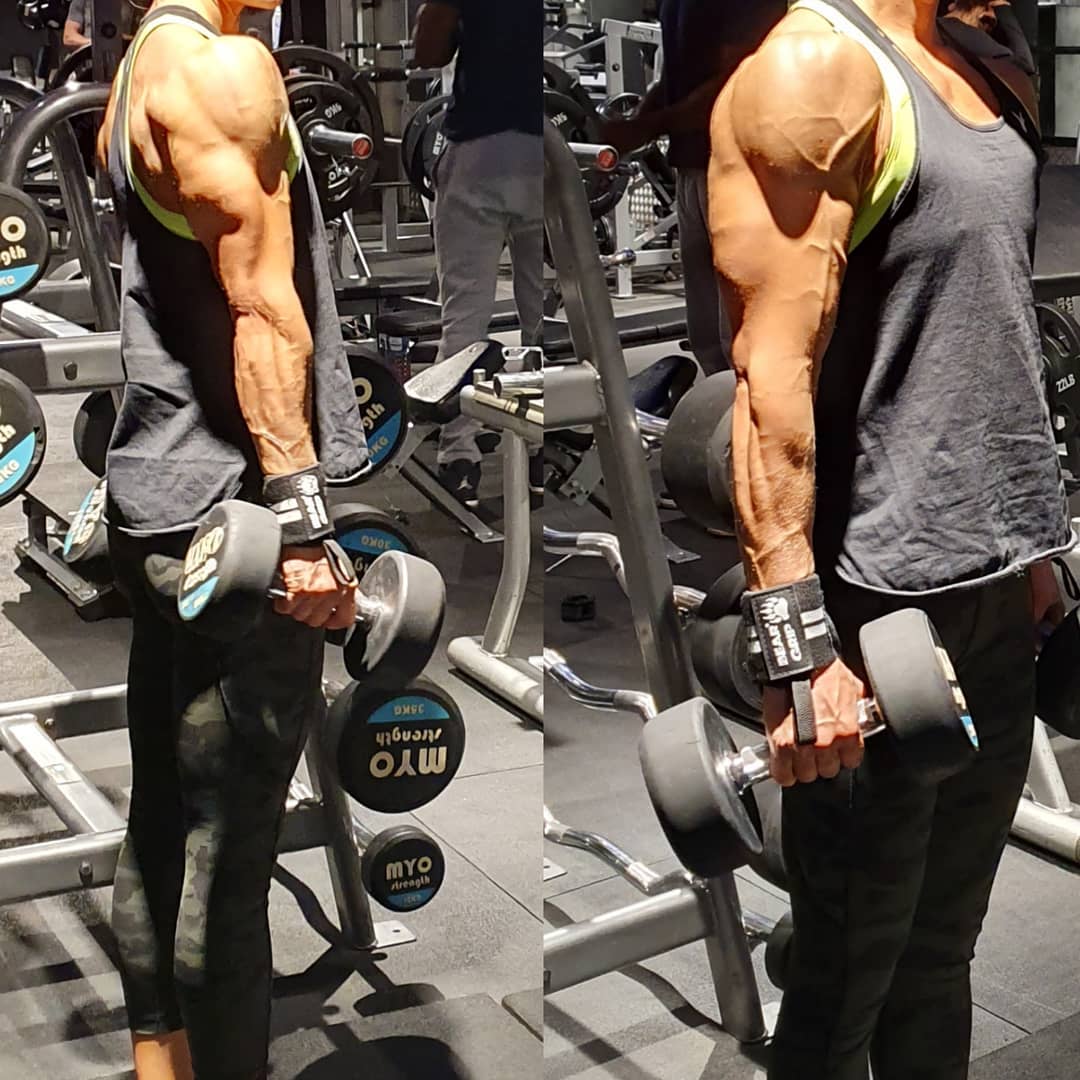 Michelle Jones (@shell_sporty_ifbbpro)