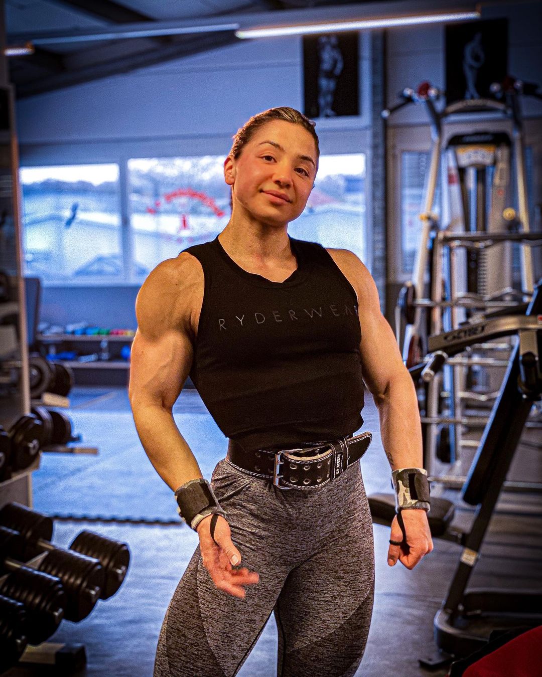 Bahar Ayra
