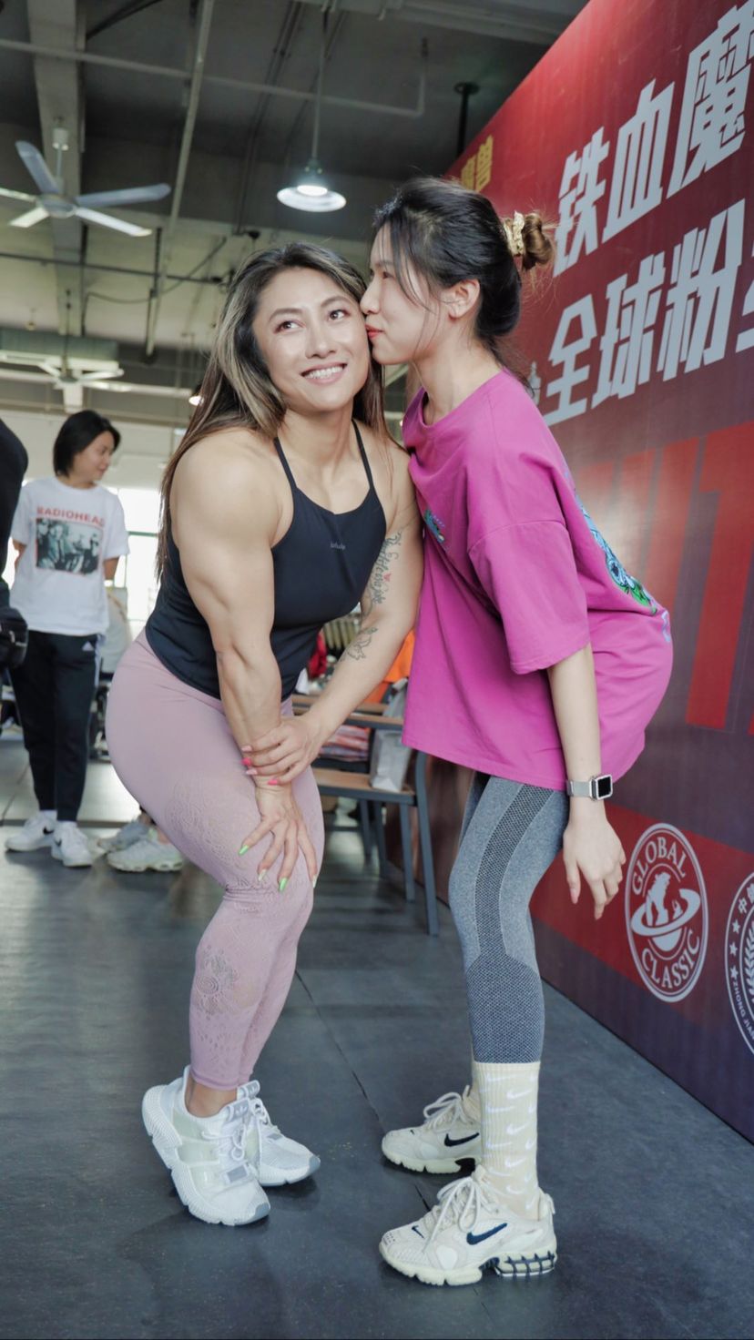 Olivia Biàn Ruìyīng (280808608)