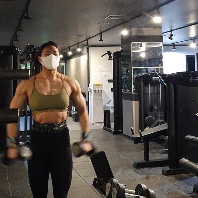 Park Hanwul (hanwool_ifbbpro)