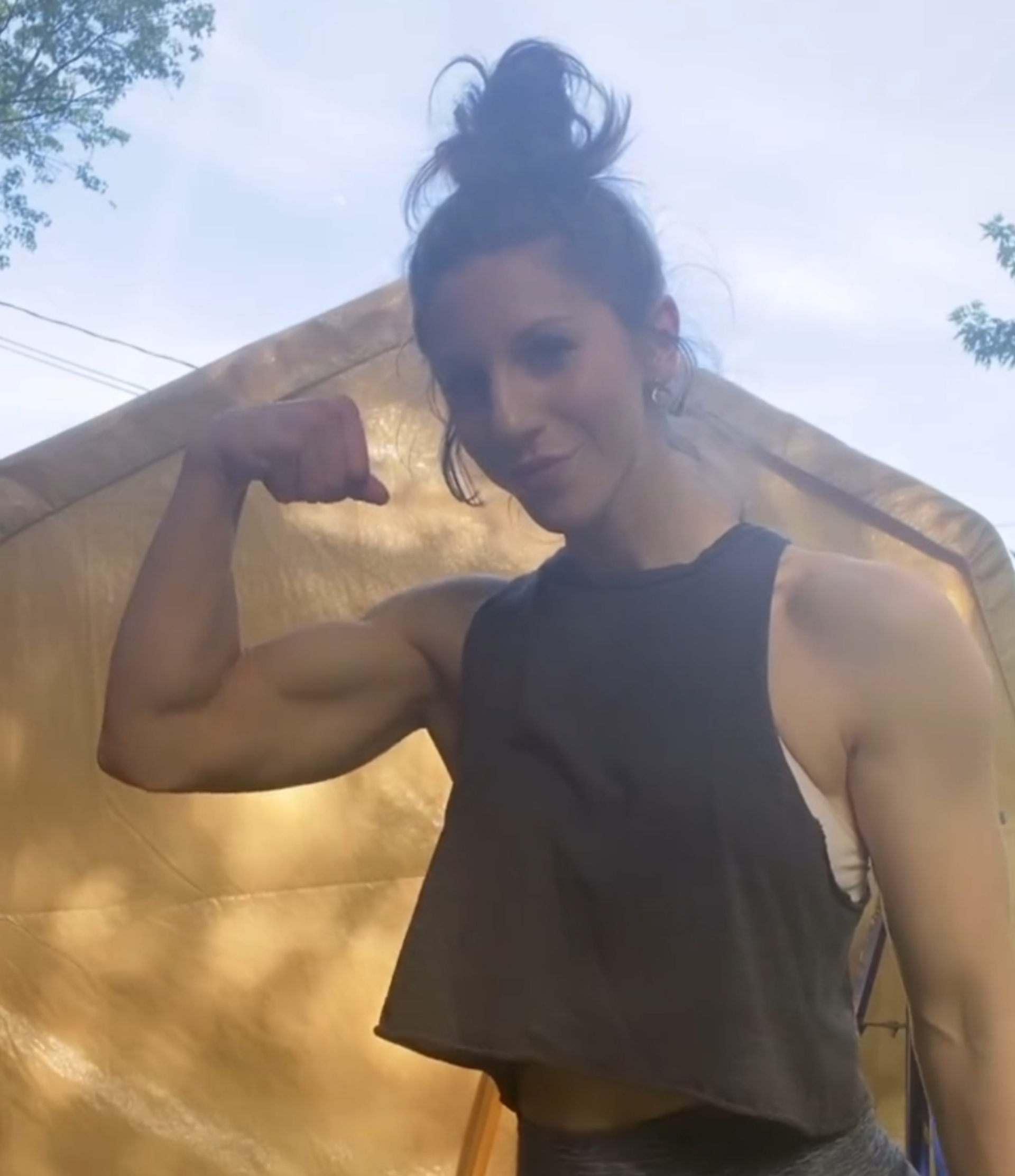 Jessica Piccoli (jessicalikesmilk)