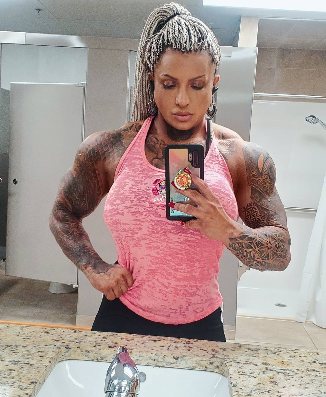 Shereen Fons (Dominique Danger)