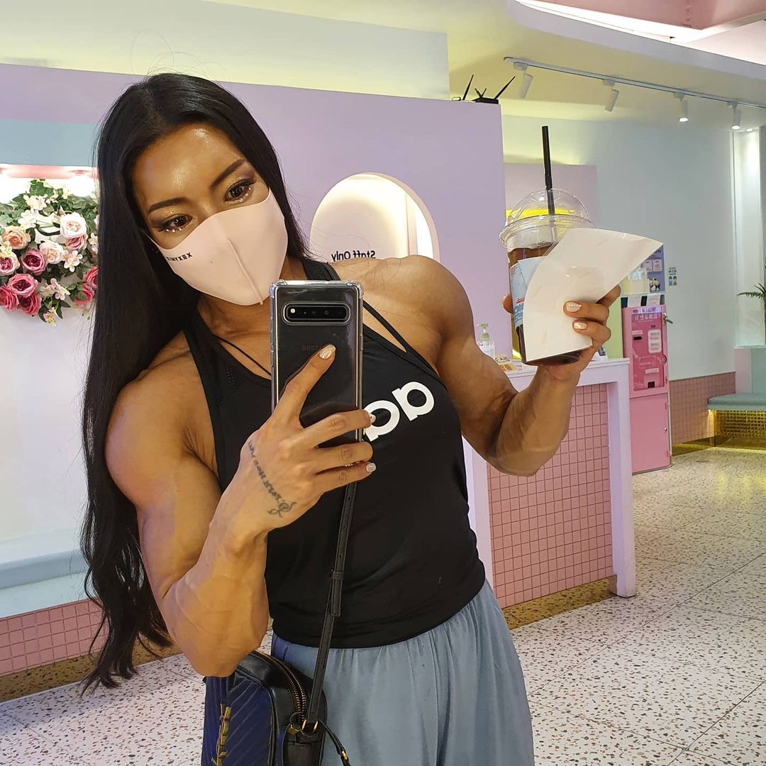 Park Hanwul (hanwool_ifbbpro)