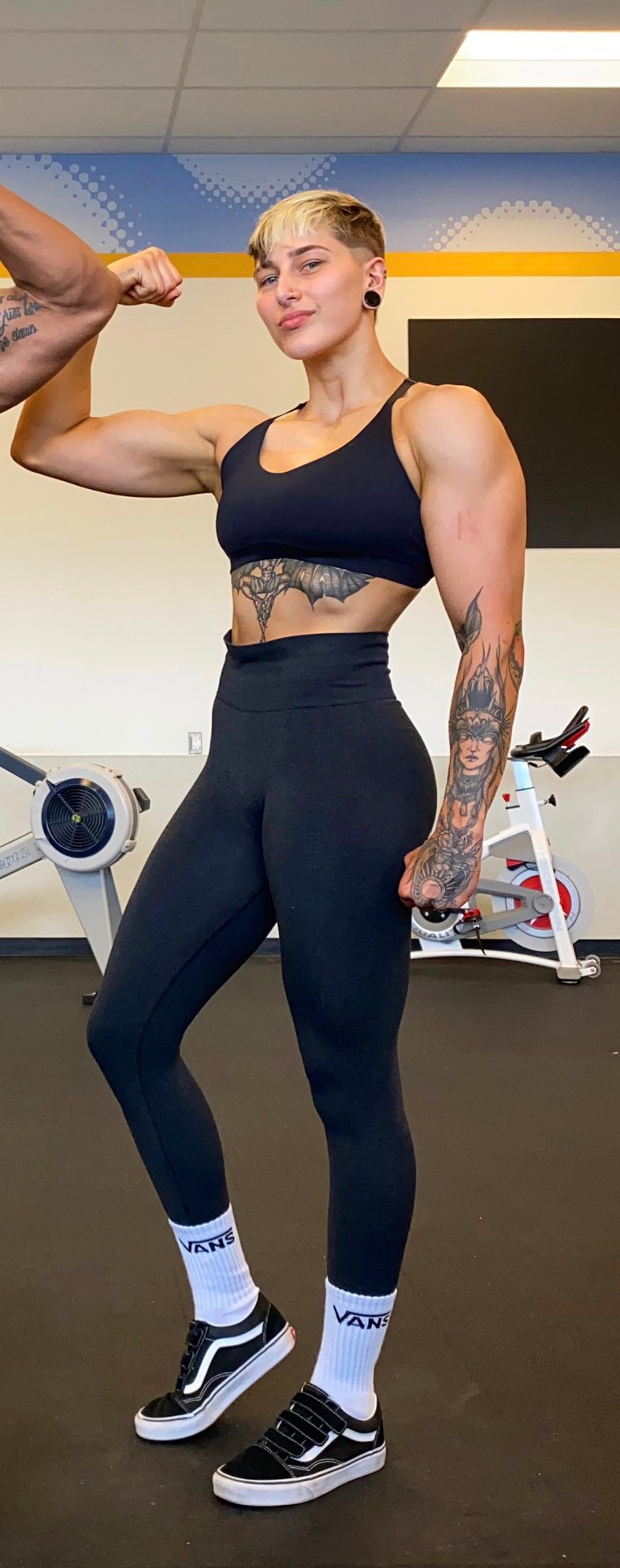 Demi Bennett (Rhea Ripley)