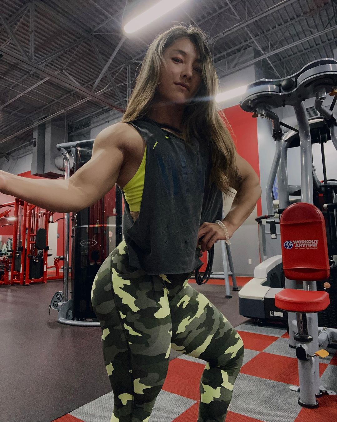 Olivia Biàn Ruìyīng (280808608)