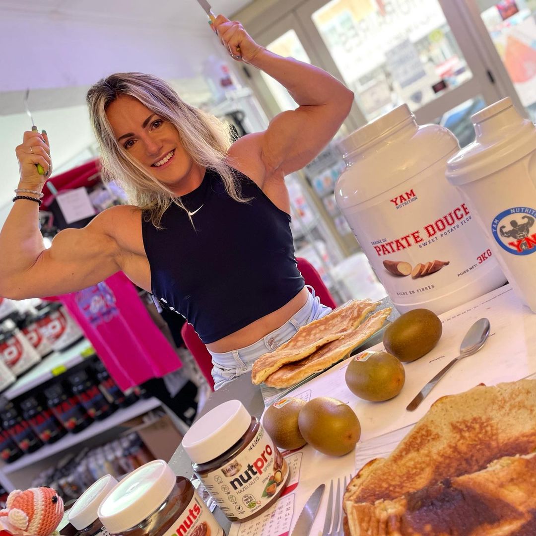 Dianna Blanchard (diannalovesweights)