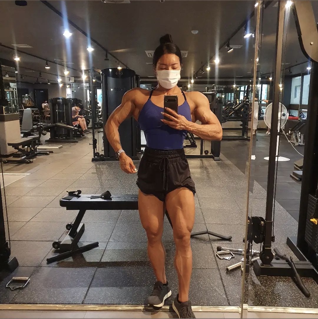 Park Hanwul (hanwool_ifbbpro)