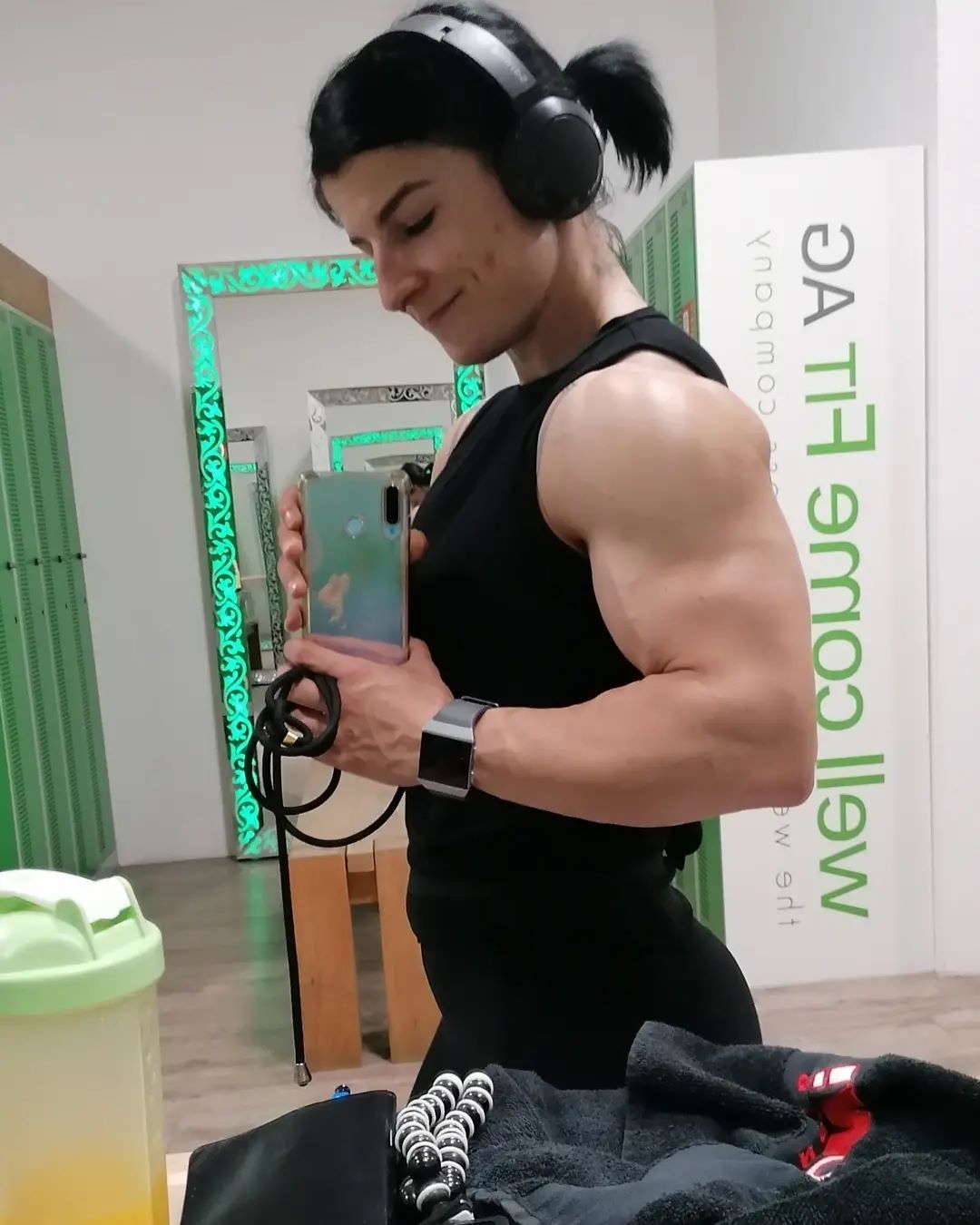 Nicole Bless (blessskellington)