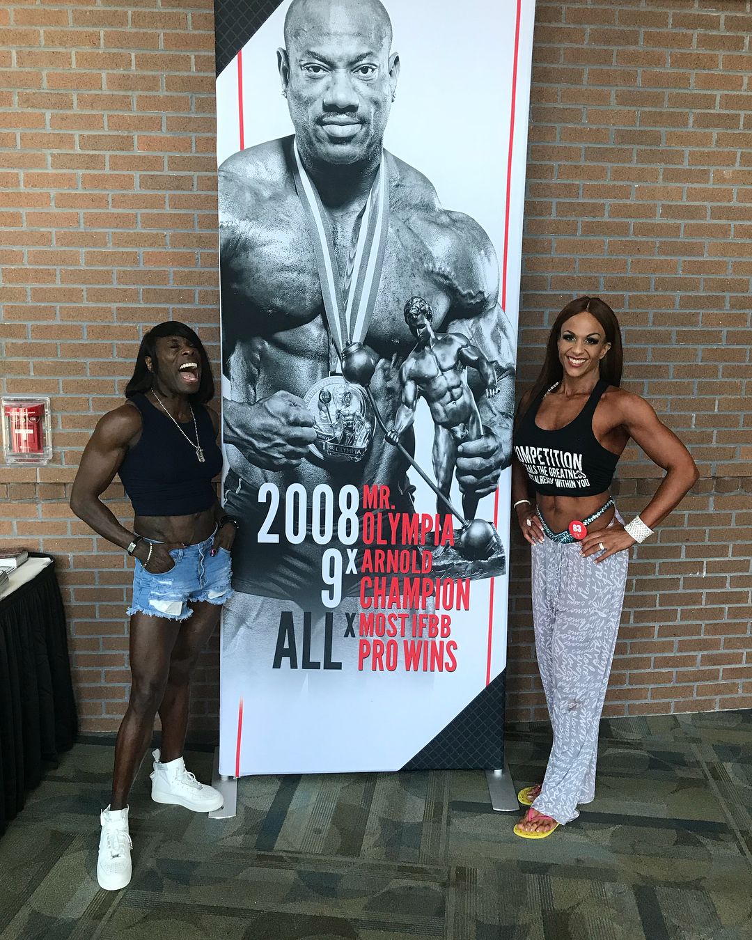 Roxanne Edwards, Kat Boger