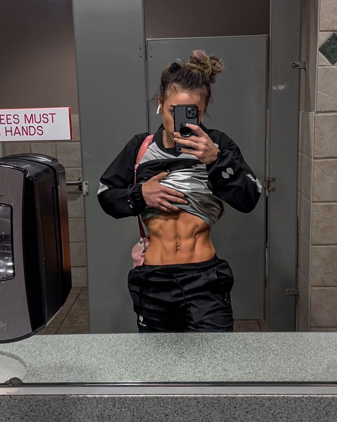 Marissa Andreou (Andrews) (marissaminibeast)