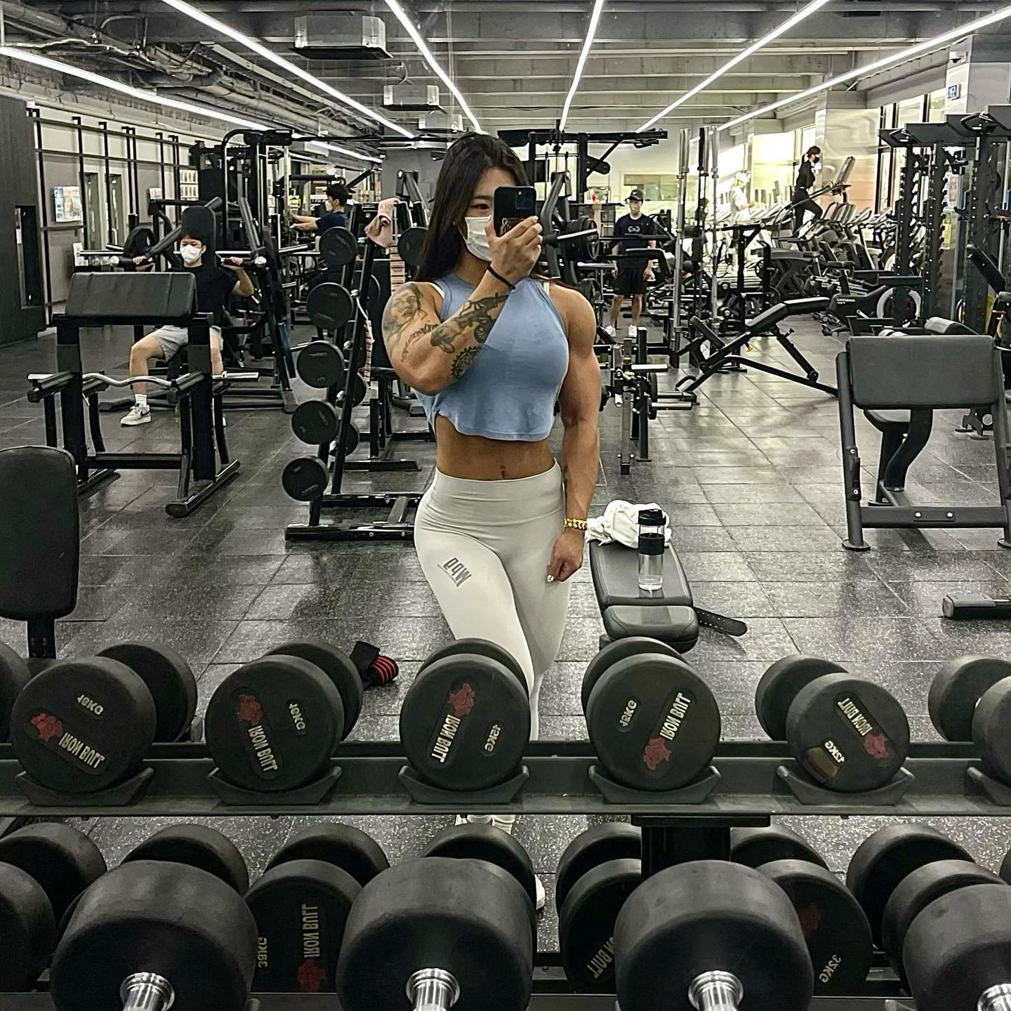 Jeong Cho-ri (ifbbpro_ri)