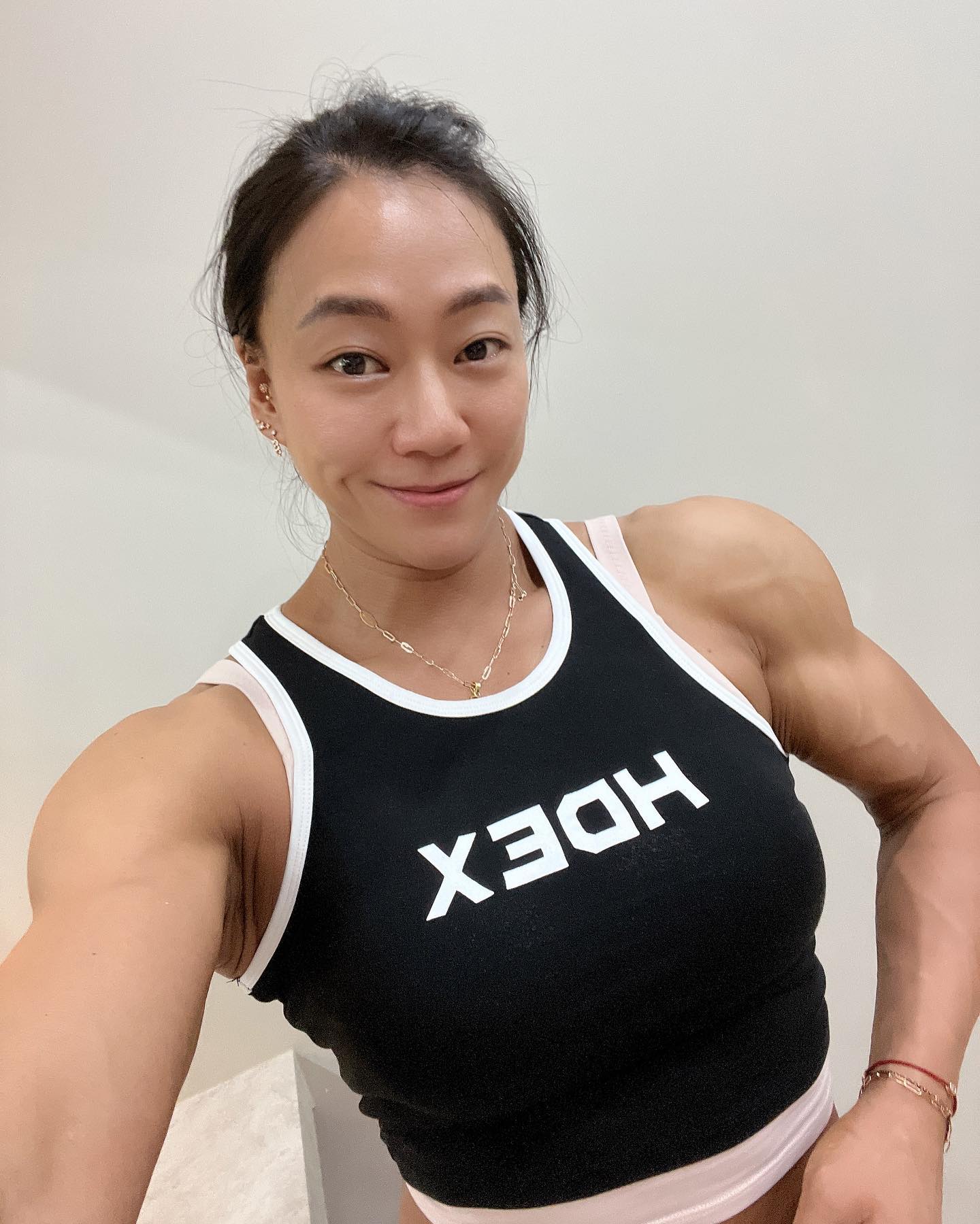 Heo Eun Song (ifbbpro_eun)