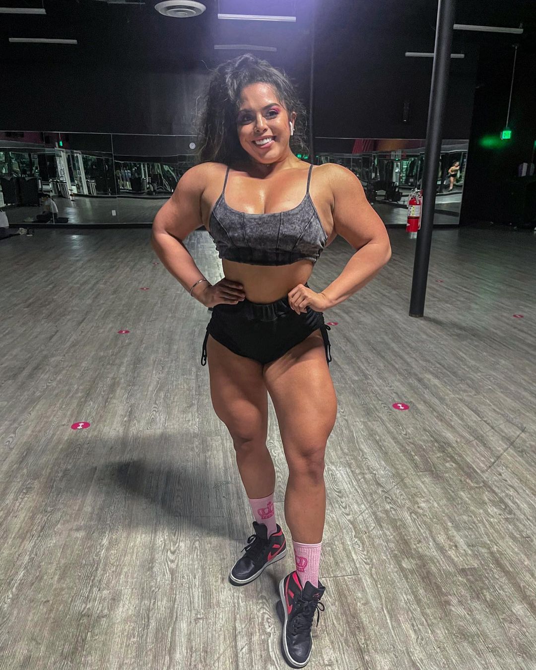 Alexandra Rose (the.alexandrarose)