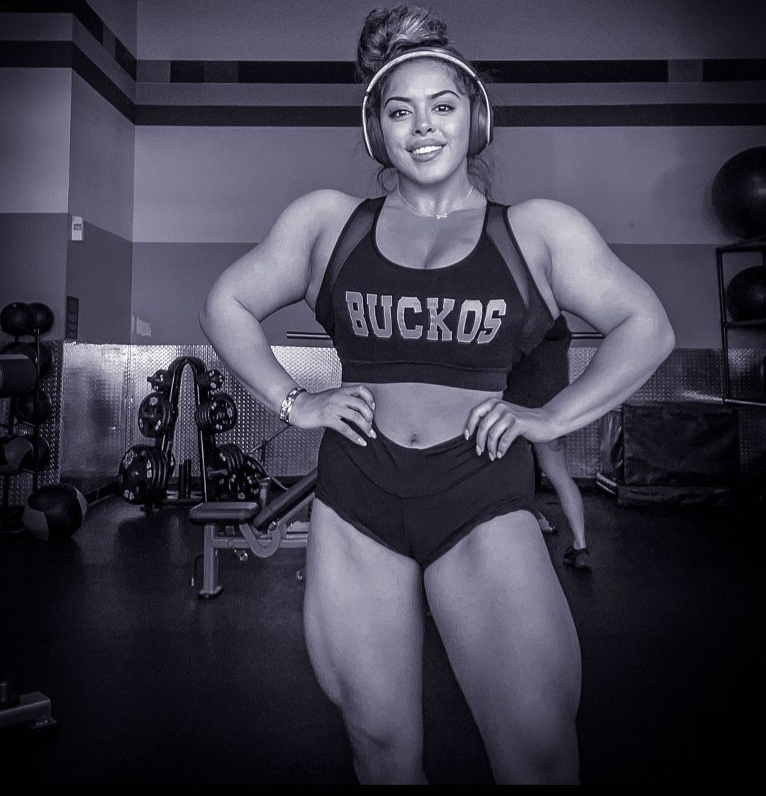 Alexandra Rose (the.alexandrarose)