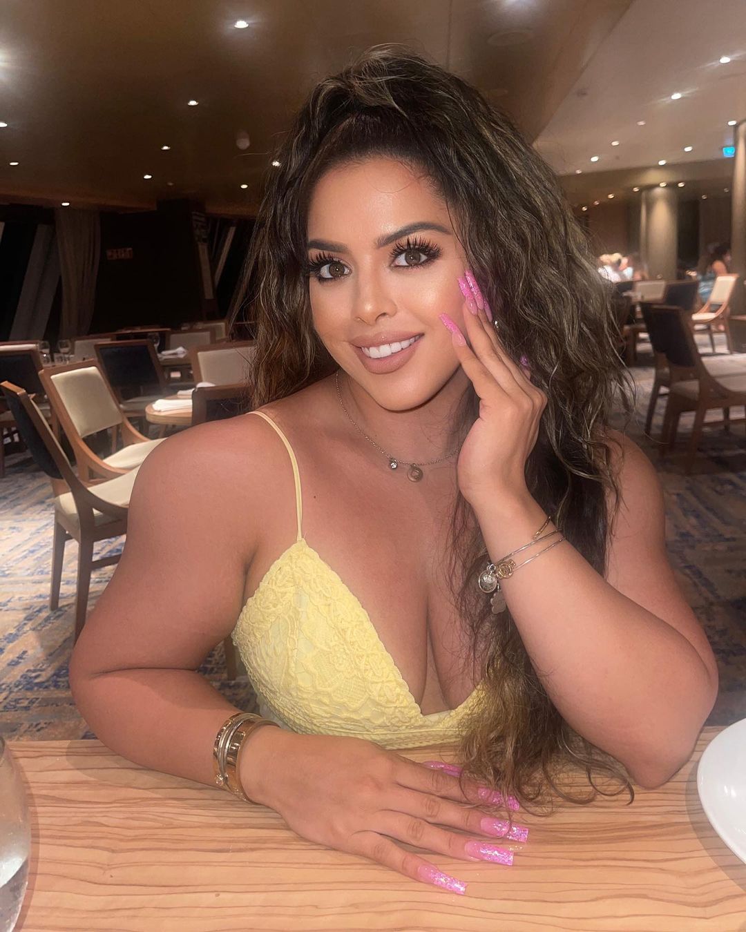 Alexandra Rose (the.alexandrarose)