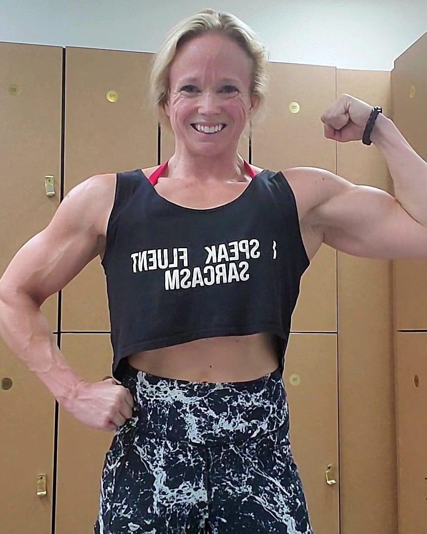 Jessica Martin (ifbbpro_teenytinyterminator)