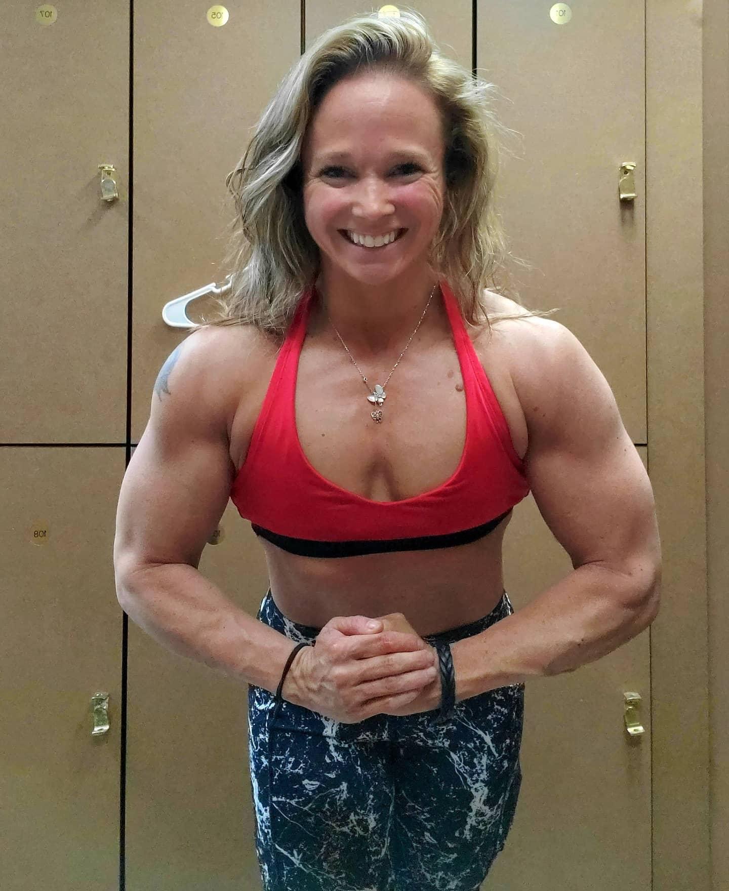 Jessica Martin (ifbbpro_teenytinyterminator)