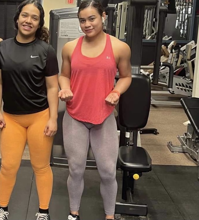 Jesly Landaverde (jeslyfitness_)