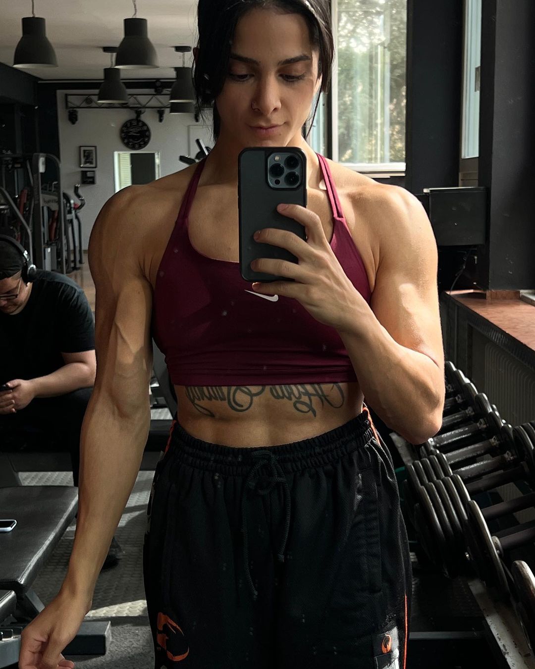 Neda Azadkhah (neda_bodyfitness)