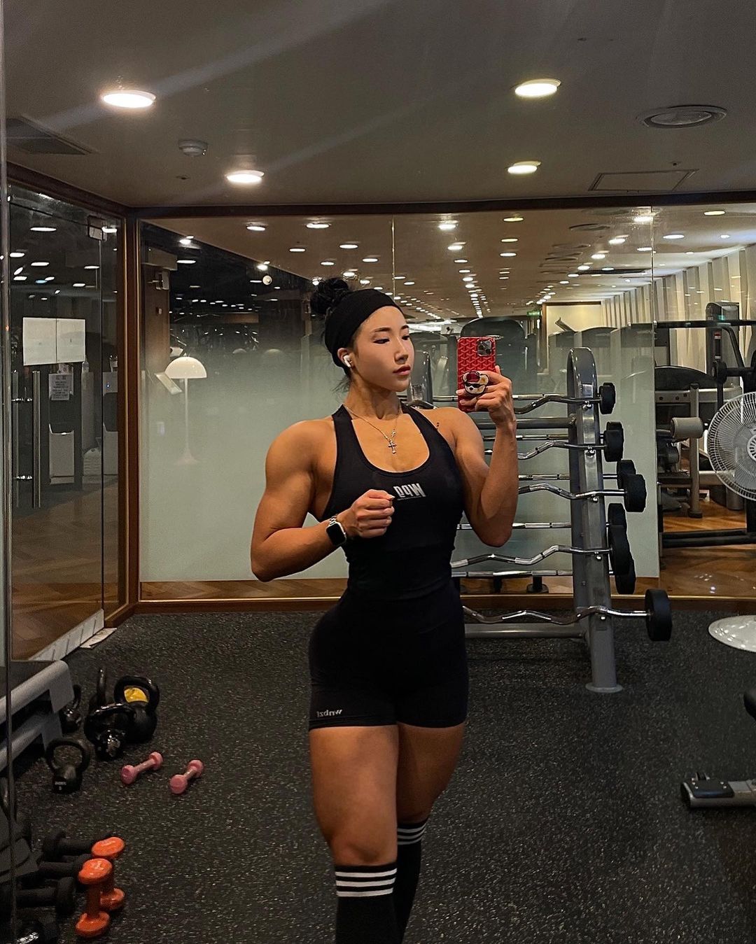 Sara Choi (sara_c2_)