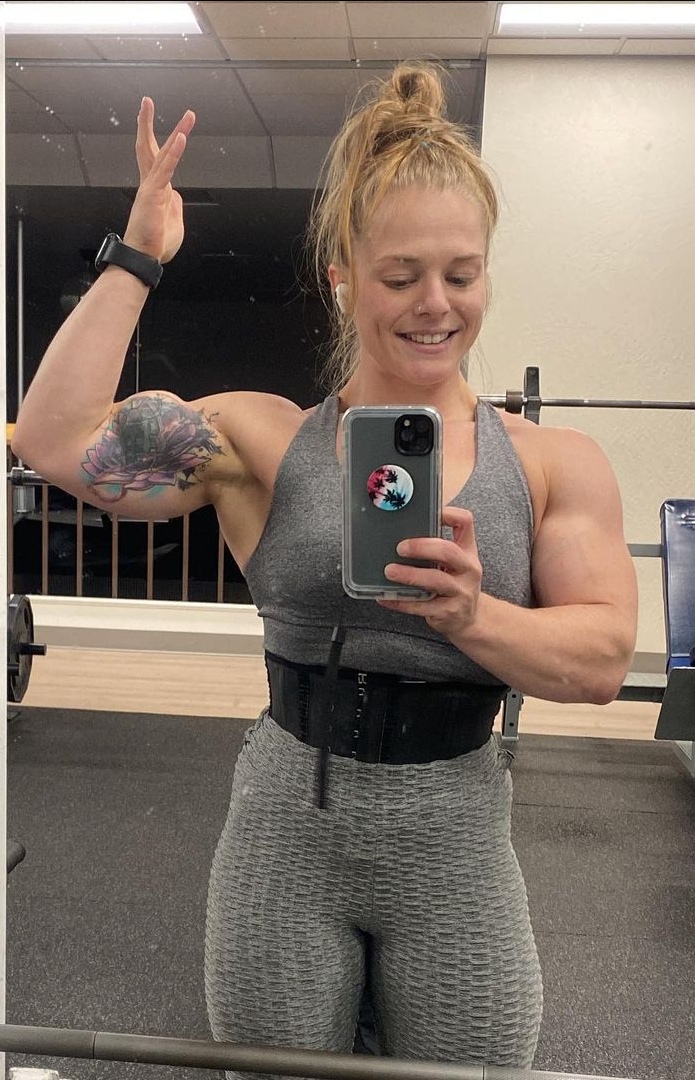 Mary (maadfitfitness)