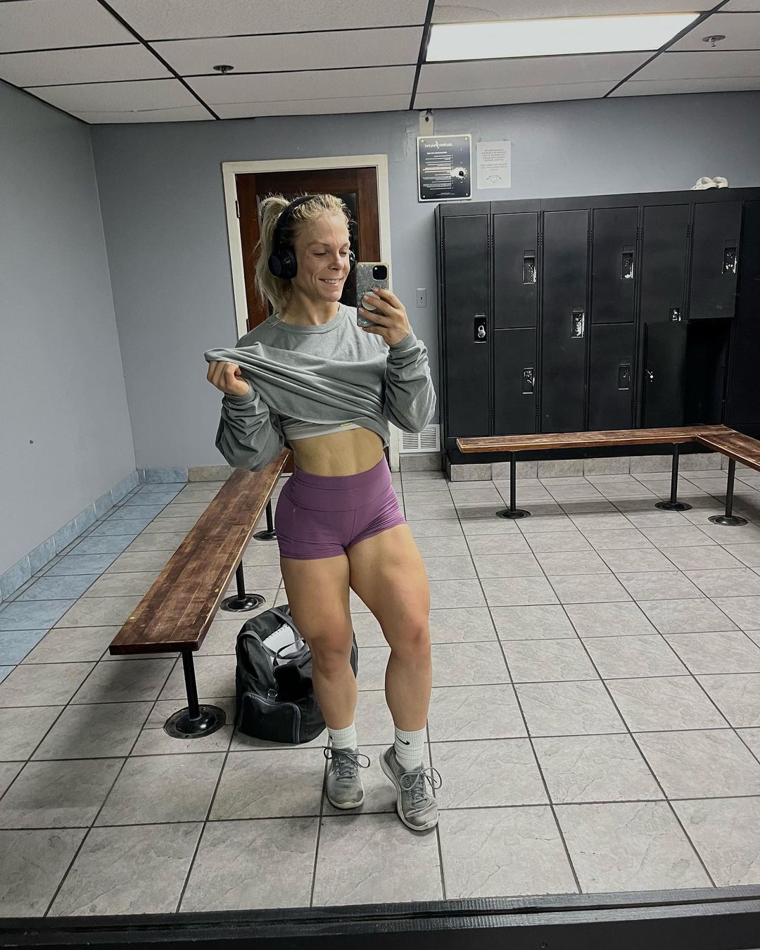 Danielle Edwards (daniellleedwards)